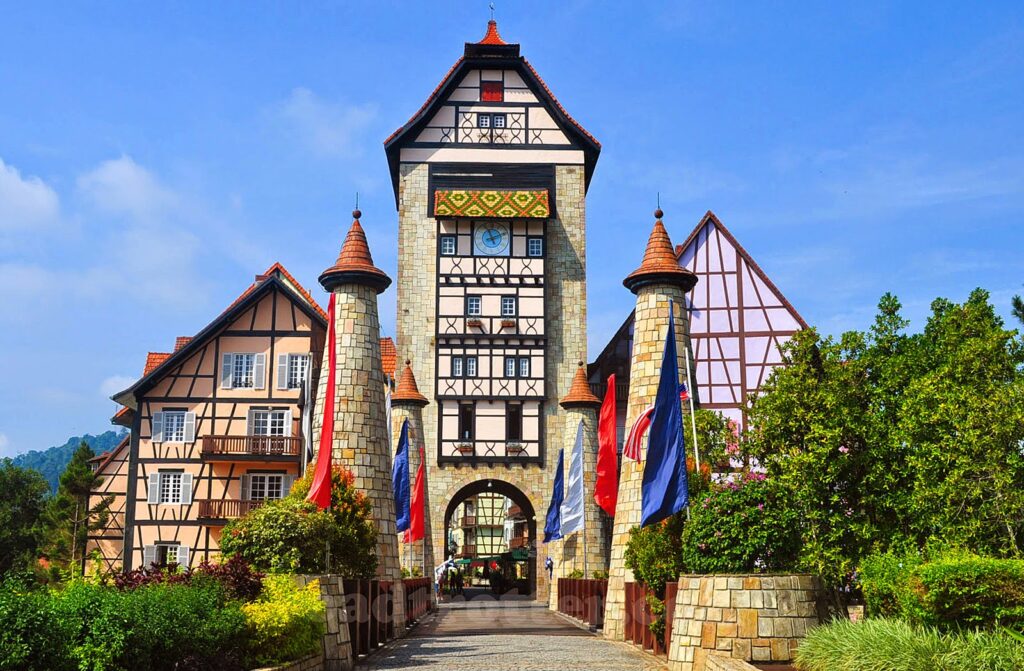 Tempat Menarik Di Colmar Tropicale Bukit Tinggi - TCER.MY