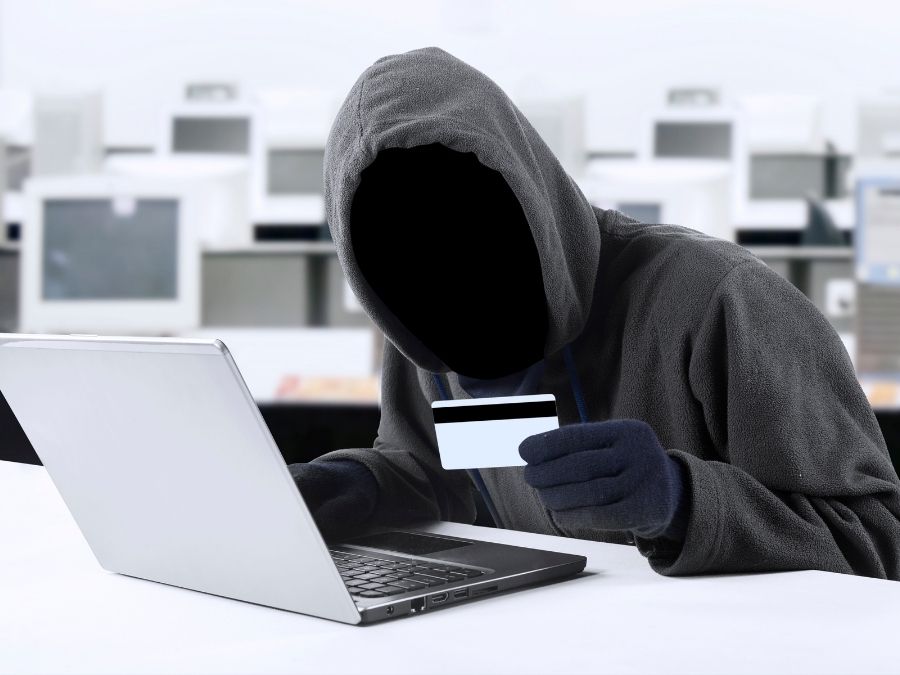 Tips Untuk Elak Scammer Daripada Berleluasa - TCER.MY