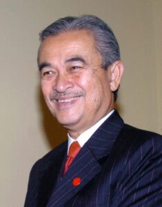 Tun Abdullah Ahmad Badawi, Perdana Menteri Malaysia Ke-5 - TCER.MY